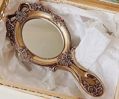Vintage Style Handheld Mirror