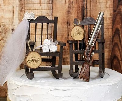 34 Insanely Funny Wedding Cake Toppers That'll Have A Couple Rolling ...