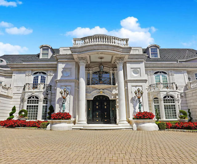 Palos Mansion Palace