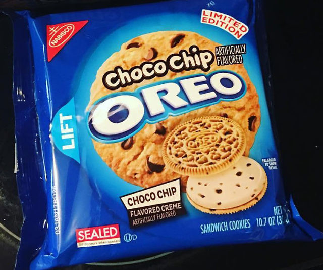 Oreo Choco Chip Sandwich Cookies