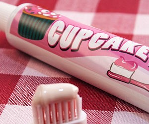Cupcake Toothpaste