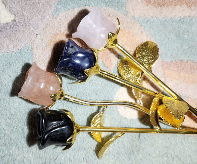 Gemstone Carved Roses