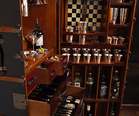 Robbe & Martele Trunk Bar Set