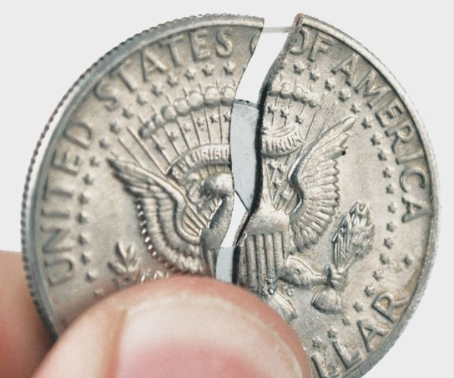 50 Cent Hidden Blade Coin