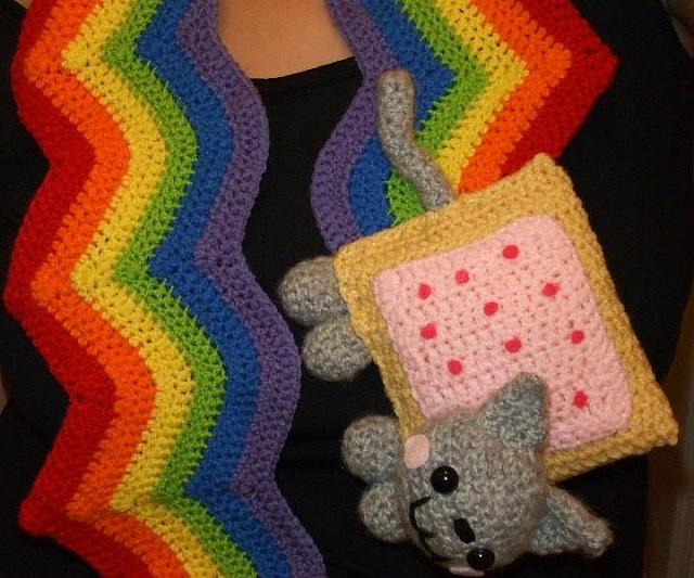 Nyan Cat Musical Scarf