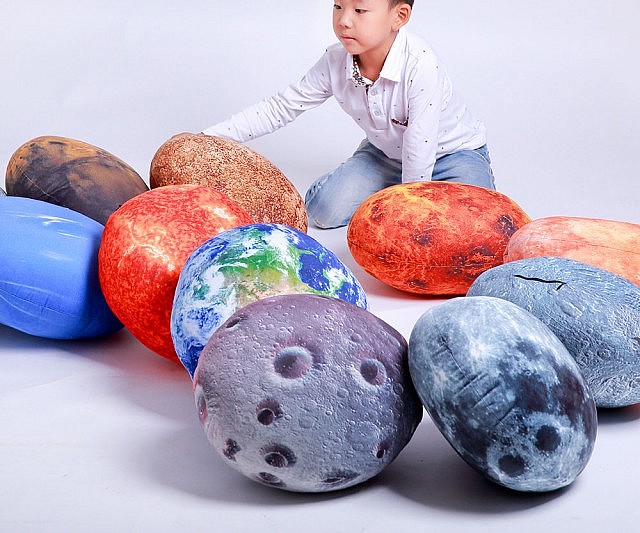 Solar System Pillow Set