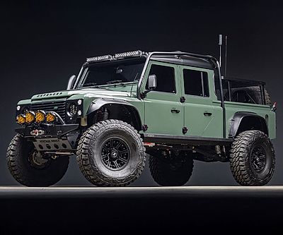 Jurassic World Land Rover Predator