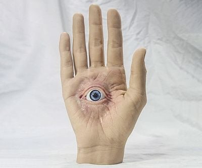 The All Seeing Apple